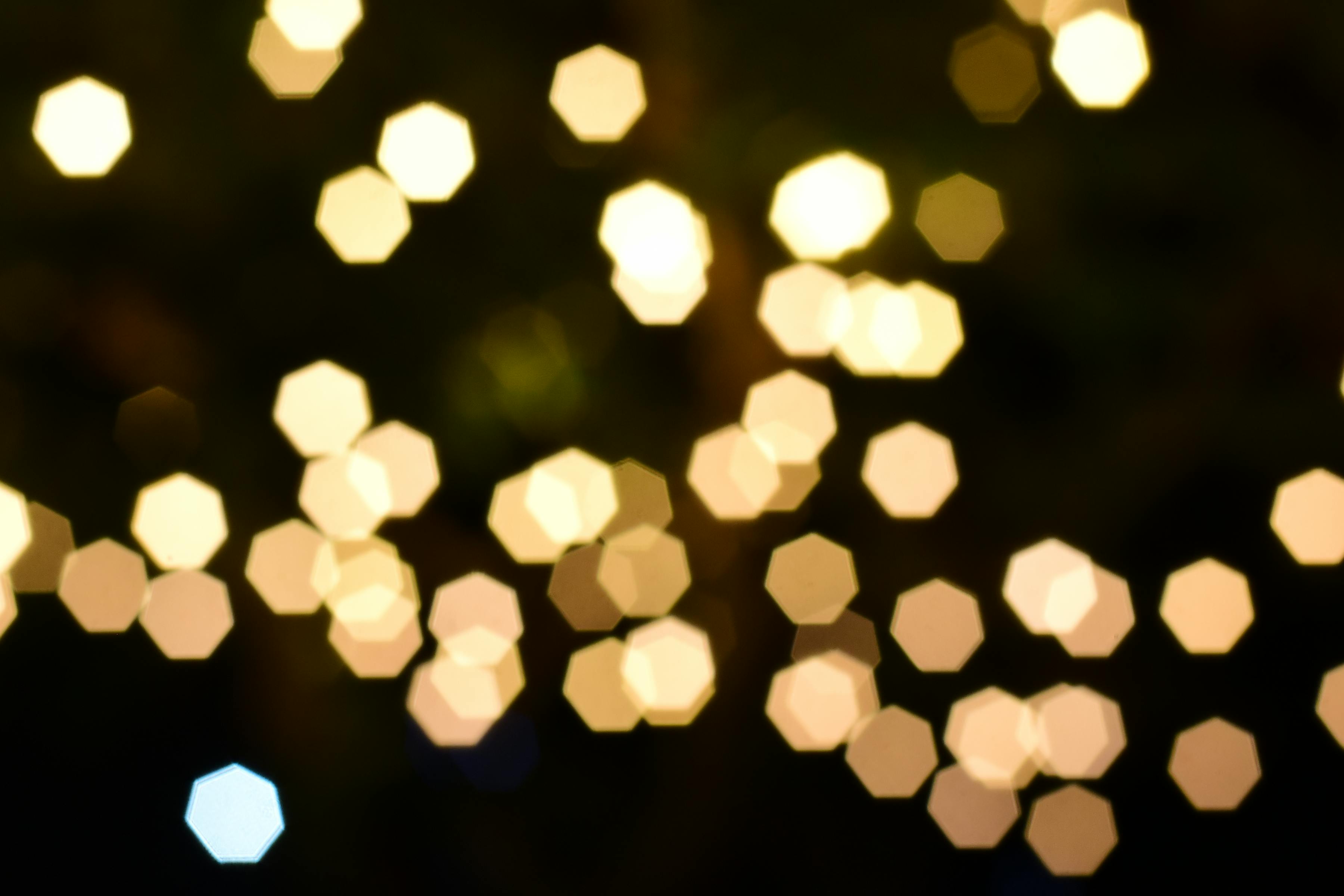 FTSE at fresh highs, sterling still waiting for confirmation - Monfor